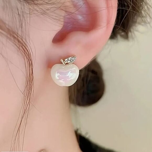 Private Label | Jewelry | New Dainty Fairy Tale Opalescent Apple Pearl ...